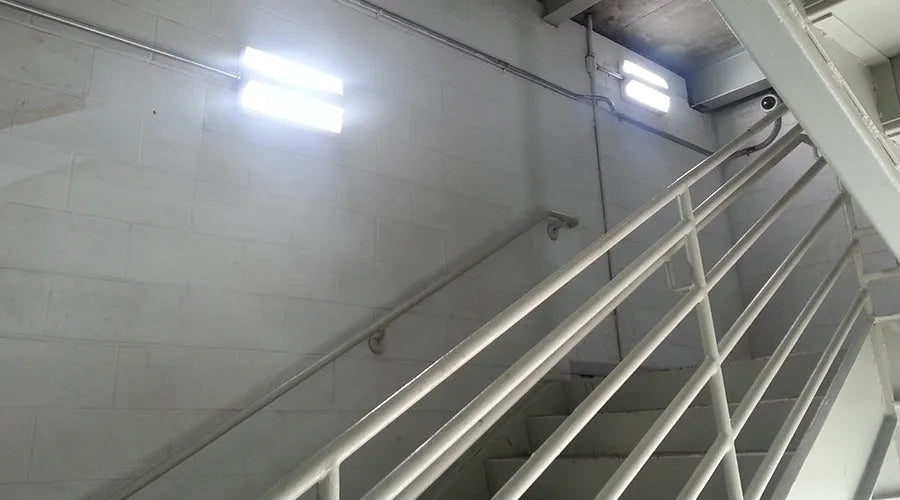 Durable Bulkhead Lights for Indoor and Outdoor Use – UK Light Fittings ...